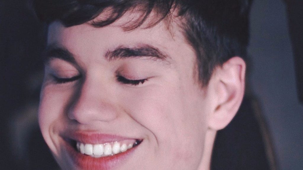 Men’s eyelash extensions are becoming mainstream in Japan, just like ...