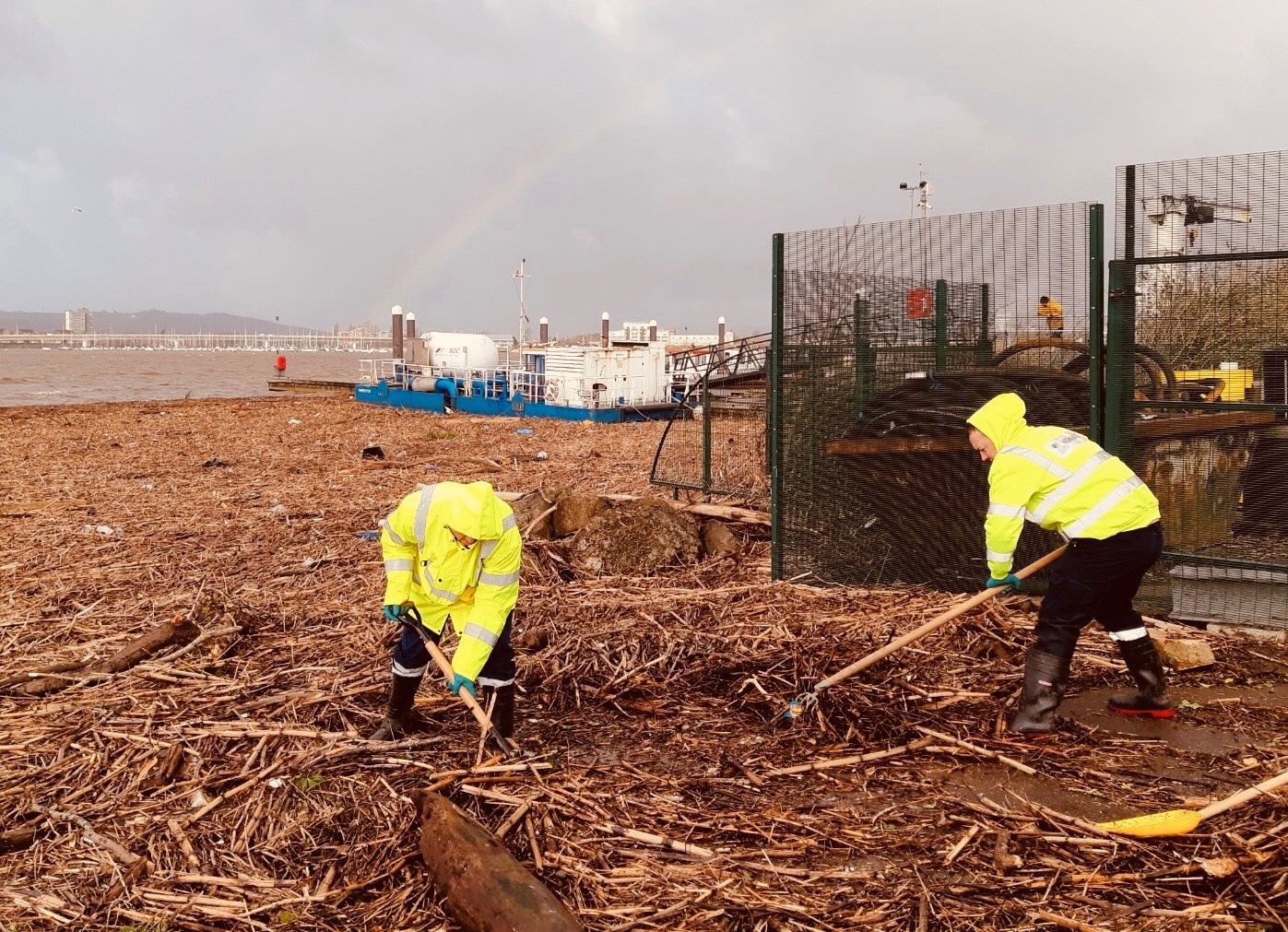 Cardiff Bay pontoon repairs praised by boat owners after storm damage ...